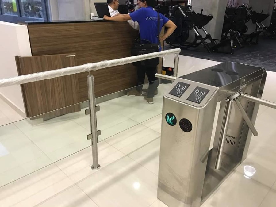 Foto: Control de Acceso Peatonal de Apache Networks México #947690 ...