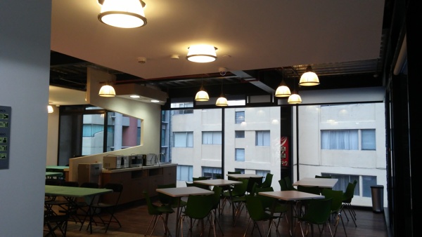 Foto: Comedor de Central Ecg #663747 - Habitissimo