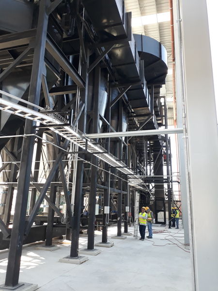 Foto: Cuarto de Calderas Hornos 2 de Carlos Adalberto López Haro ...