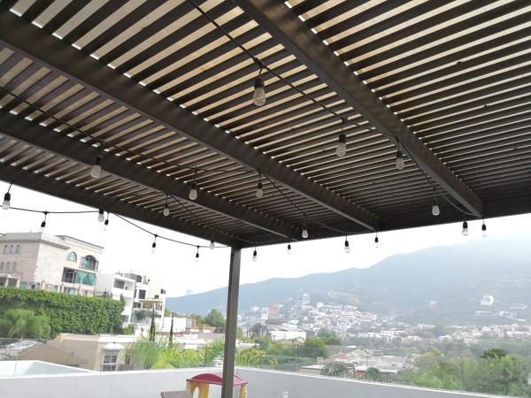 Foto: Cielo y Techumbre de Terraza de Diconin Arquitectos #736046 ...