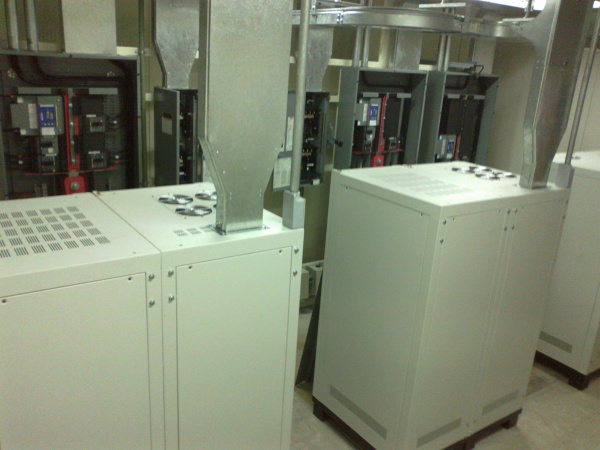 Foto: Cuarto de Control Electrico de Lar Servicios Inteligentes #347239 ...