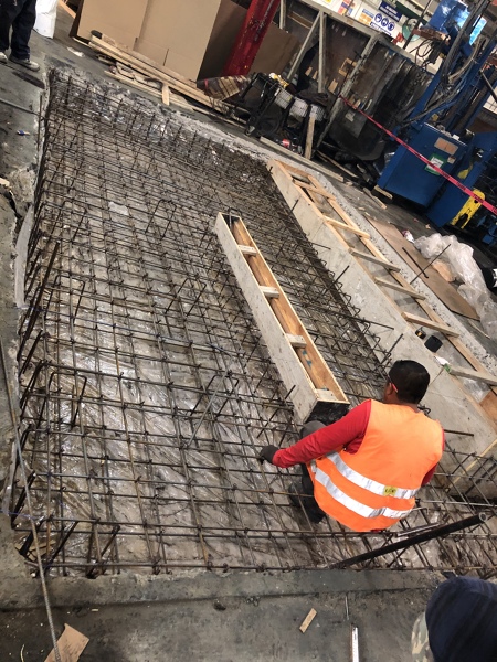 Foto: Cimentación para Máquina en Fábrica de Grupo Azca #916358 ...