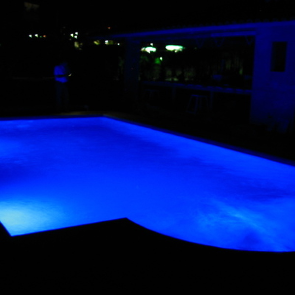 Foto: Neon de Jbm Swimming Pools And Jacuzzis #107501 - Habitissimo