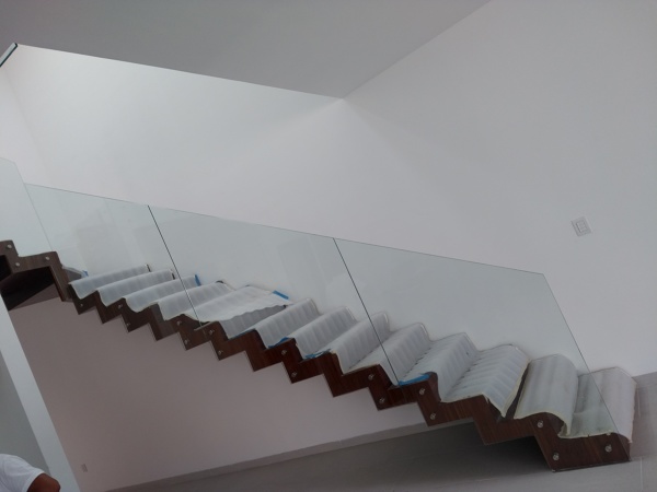 Foto: Barandal "cacheteado" de TRECE Cancelería de Aluminio #607010 ...