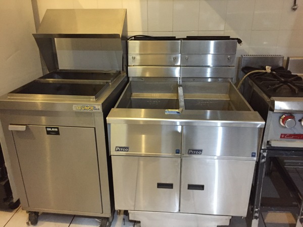 Foto: Freidoras Restaurante Kronch de Workman Industrial #699522 ...