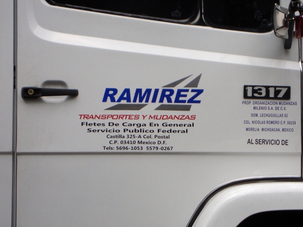 Foto: Camiones de Transportes y Mudanzas Ramirez #16715 - Habitissimo