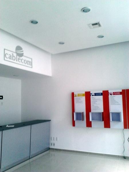 Foto: Construcción de Tienda de Servicio Cablecom de Servisanluis ...