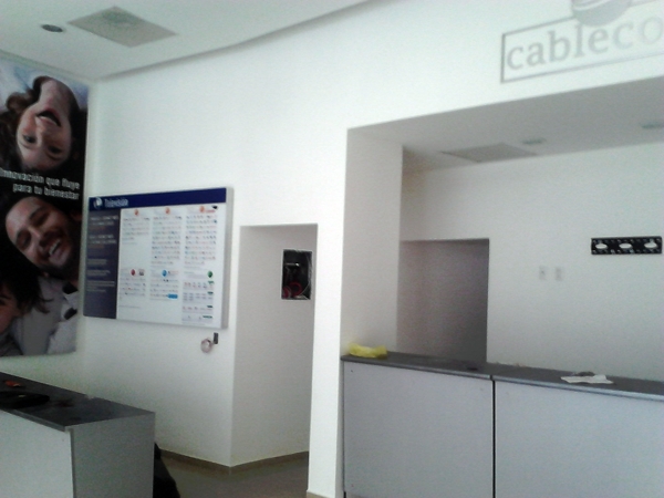Foto: Construcción de Tienda de Servicio Cablecom de Servisanluis ...