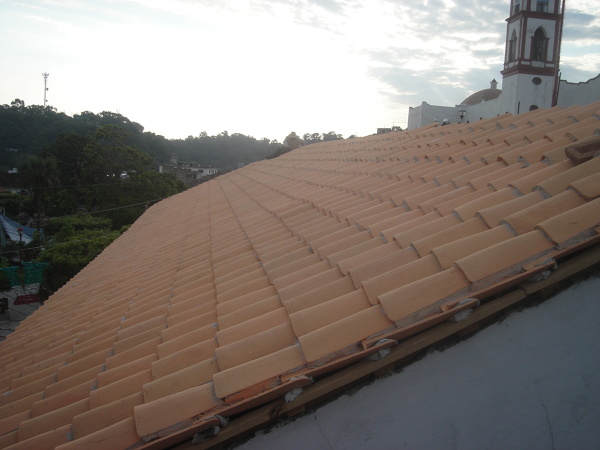 Foto: Vista de Techumbre Terminada de Construcciones e Instalaciones ...