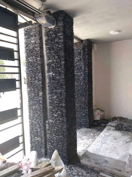 Foto: Rajuela Negra de Fachadas De Piedra Natural #512534 - Habitissimo