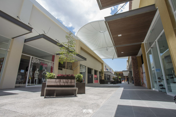 Foto: Plafón en Plaza Real Center de Innover Back To Nature, Sde Rl de ...