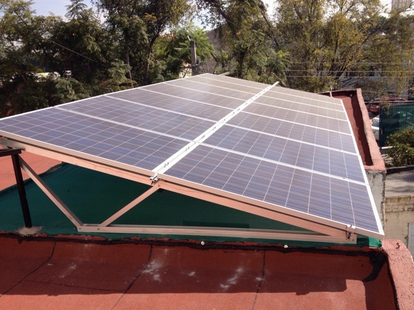 Foto: Sistema de 14 Paneles Instalado en Oficinas de Solarsmart #171793 ...