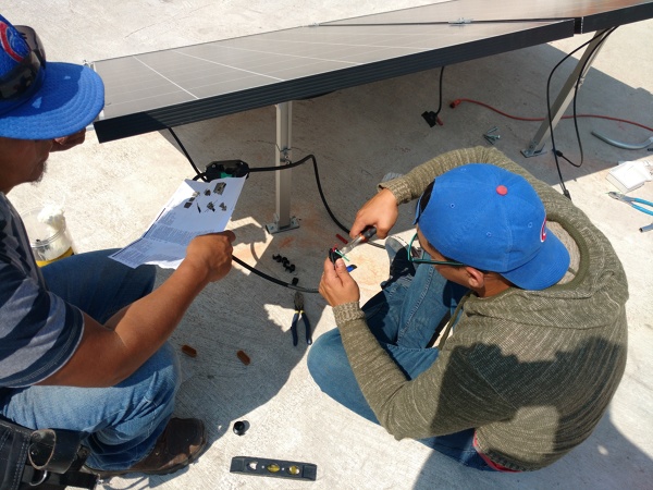 Foto: Durante Al Instalación de Proyectos JR #796913 - Habitissimo