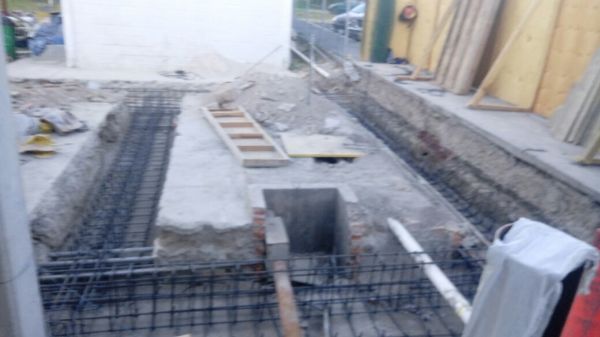 Foto: Trbajos de Armado de Contratrabe de Cimentación de Covidi #296331 ...
