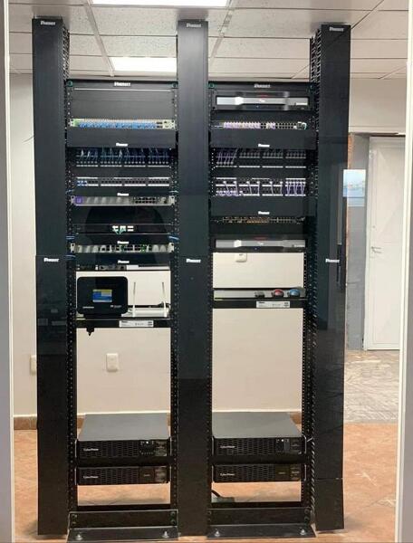 Foto: Instalacion Rack de Grupo Meraki #1005276 - Habitissimo