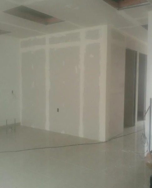 Foto: División de Muros/ Construcción de Cuartos de Construcción Ligera ...