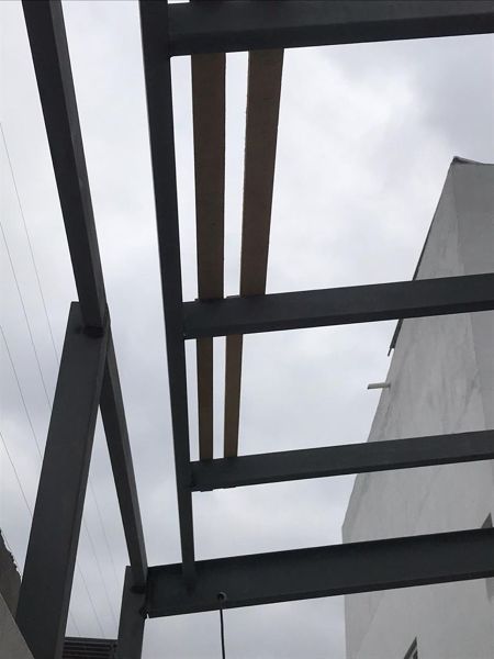 Foto: Estructura Metálica para Techumbre en Casa Residencial de ...