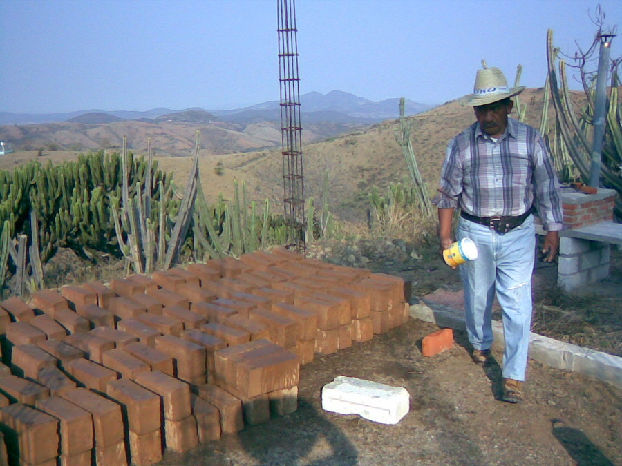 Foto: Adobes de T&c - Transforma Y Construye #112481 - Habitissimo