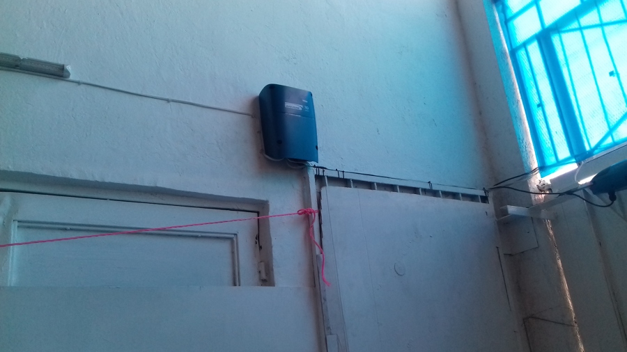 Suministro e instalacion de porton automatico marca merik modelo ...