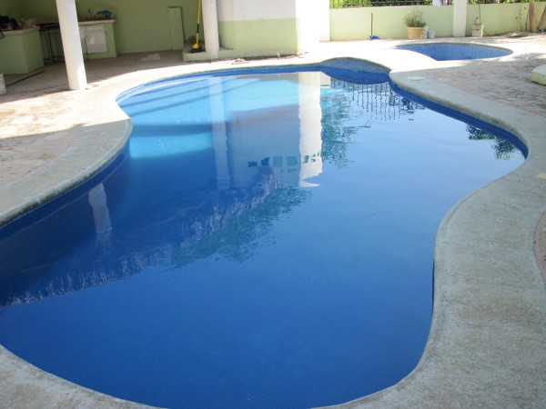 Foto: Alberca con Jacuzzi de Arqcog Diseño Y Construccion #166184 ...