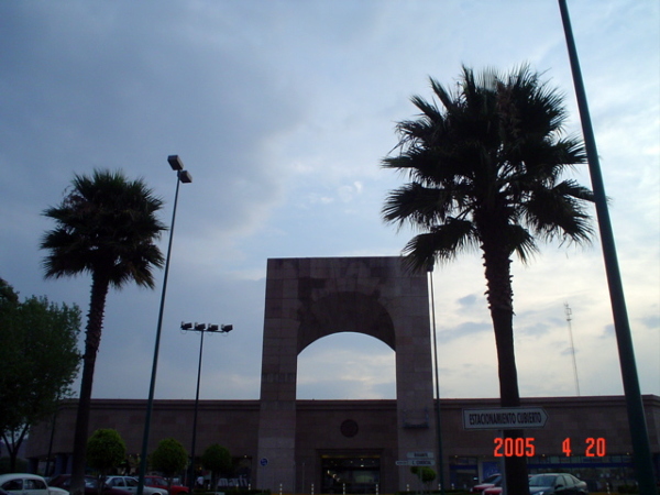 Foto: Centro Comercial Perinorte de Impermeabilizantes Agricola, #3723 ...