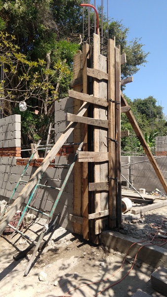 Foto: Colado de Columna de Arq. Royer Lazaro P. #716999 - Habitissimo