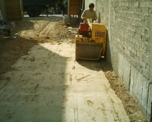 Foto: Compactación con Rodillo Vibratorio de Diseño Y Construcción Riga ...