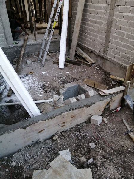 Foto: Contratrabe en Patio de Arq. Felix Enriquez #587022 - Habitissimo