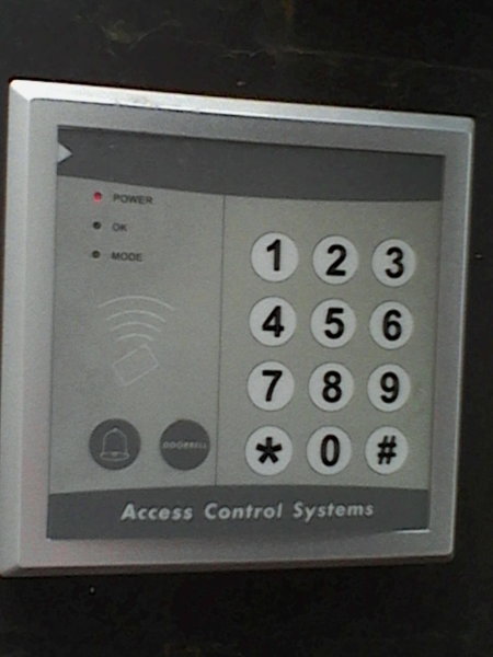 Foto: Control de Acceso por Clave o Tarjeta de Autónomo #359117 ...