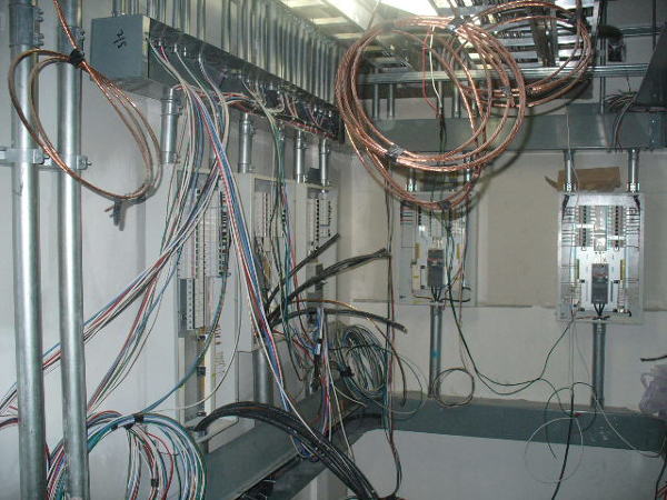 Foto: Cuarto de Tableros Eléctricos Industriales de Grupo Beira #779416 ...