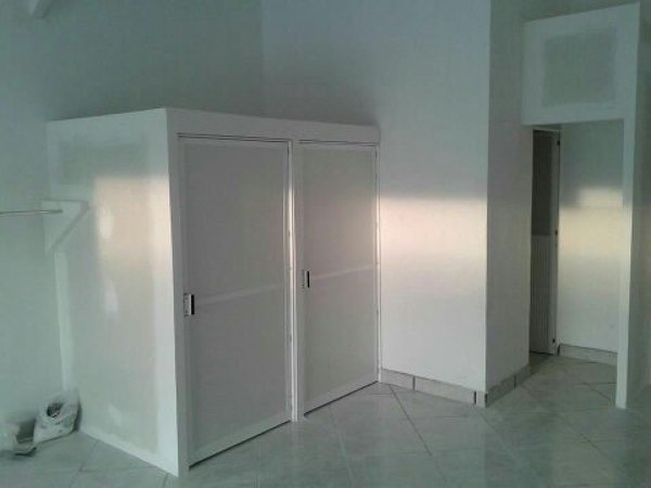 Foto: Cubículo de Diseño Y Mantenimiento Antonio Cristales Y Aluminio ...