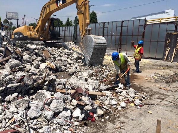 Foto: Demolicion Carga y Acarreo de Demoliciones y Excavaciones Bojalil ...