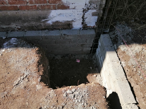 Foto: Desplante de Muro Ahogado en Cimentacion de Arq. Felix Enriquez ...