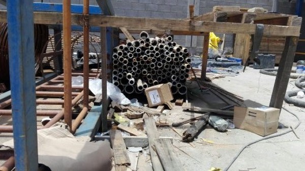 Foto: Estibado de Tuberia de Mantenimiento Y Construcción De Obra Civil ...
