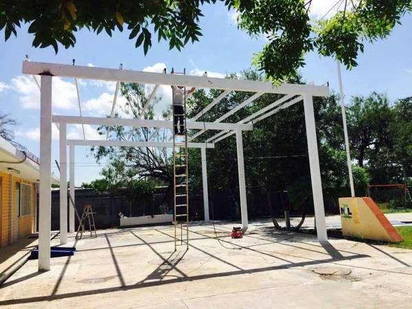Foto: Fabricación de Techumbre de Arq. Pamela Sigala #671277 - Habitissimo