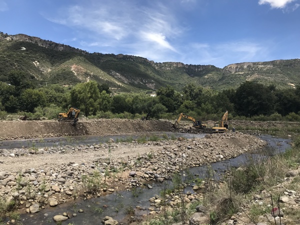 Foto: Formación de Bordos y Desazolve de Rios de LAZHER #430749 ...