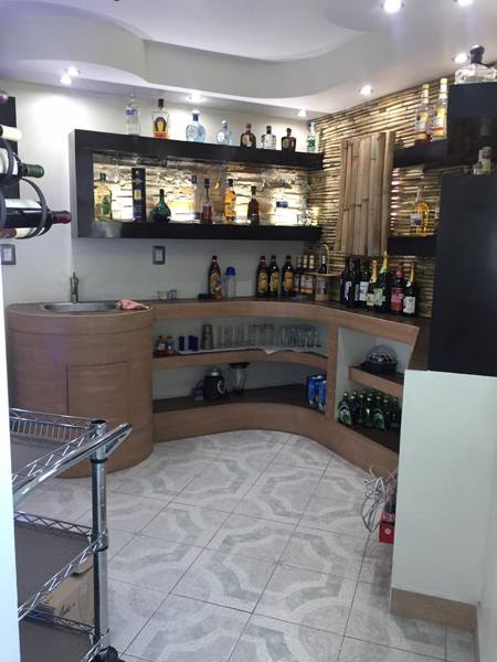 Foto: Interior Bar de Arquitectura Y Construccion Rooni #221810 ...