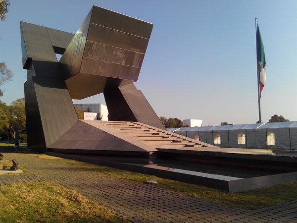 Foto: Monumento en Campo Marte de Cartesia #137249 - Habitissimo