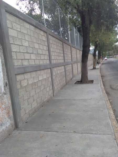 Foto: Muro de Block Terminado de Grupo Empresarial Rirt Sa De #398877 ...