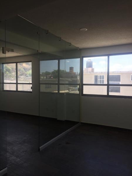 Foto: Muro Divisorio Cristal Templado de IRH Mantenimiento y ...