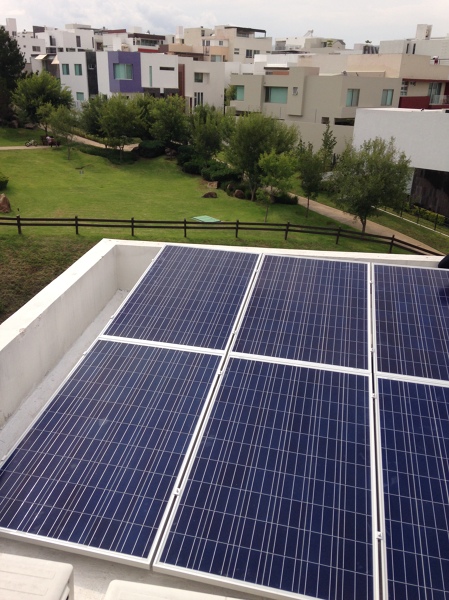 Foto: Panel Solar para Casa de Avances Tecnológicos Sustentables ...