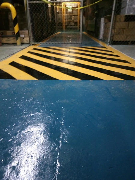 Foto: Paso de Cebras para Trafico de Montacargas de Recubrimientos ...