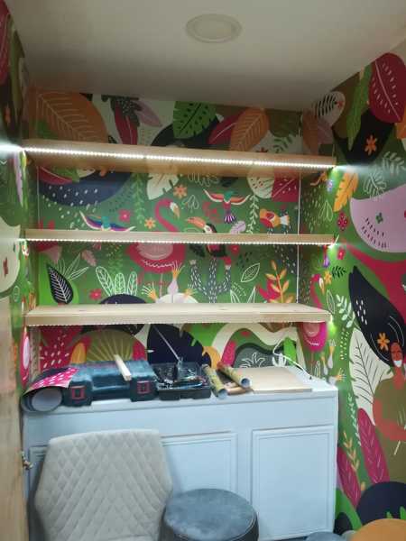 Foto: Repisas con Tira Led de Servicios Generales #652137 - Habitissimo