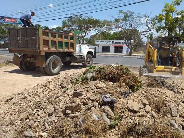 Foto: Retiro de Escombros de Panelisimo Construccion Y Proyectos ...