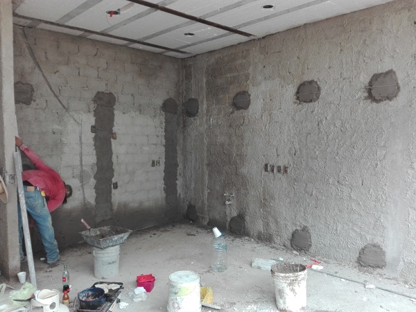 Foto: Zarpeo y Preparacion de Aplanados en Muros de Green Home #775543 ...